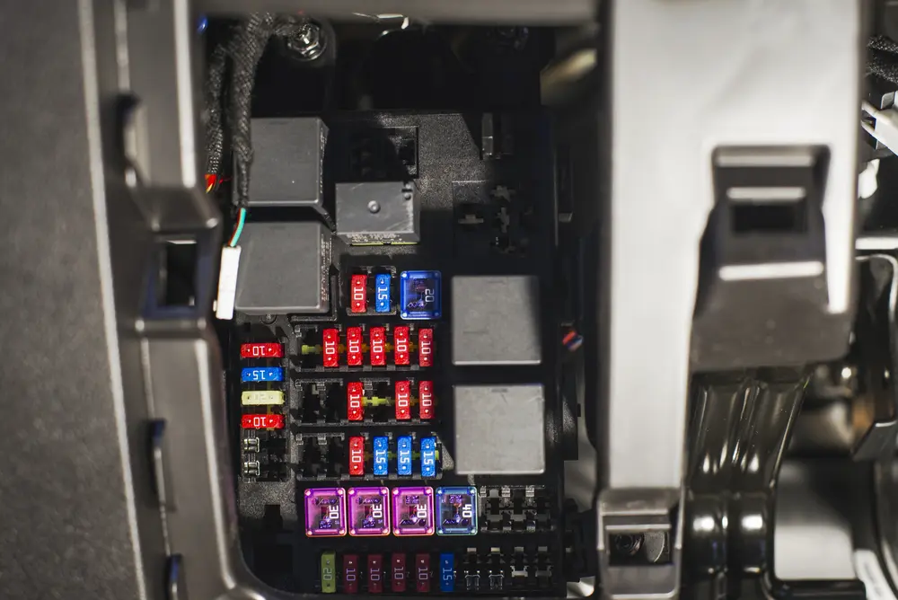 What is the ECU-B Fuse? (Explained) - Daily Car Tips